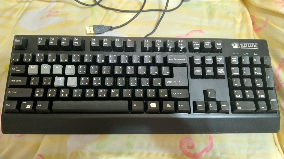 【討論】來跟大家分享你的鍵盤好戰友吧！薄膜式 剪刀腳 機械式 電容式 都可 @電腦應用綜合討論 哈啦板 - 巴哈姆特