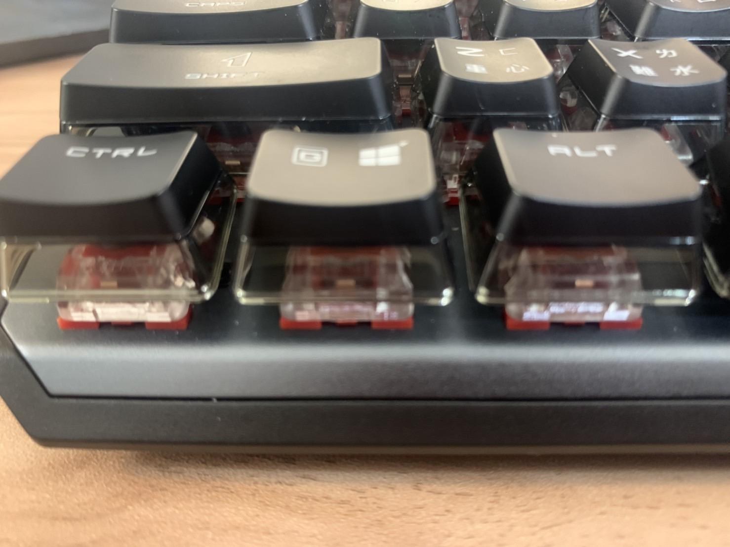 【心得】MSI首款自有軸體鍵盤－Vigor GK71 Sonic鍵盤開箱 @電腦應用綜合討論 哈啦板 - 巴哈姆特