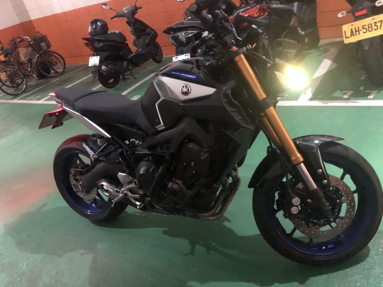 【心得】Dark Side of Japan YAMAHA MT-09 SP 二代 微微微開箱+超多廢文(心得) @汽機車討論 哈啦板 - 巴哈姆特