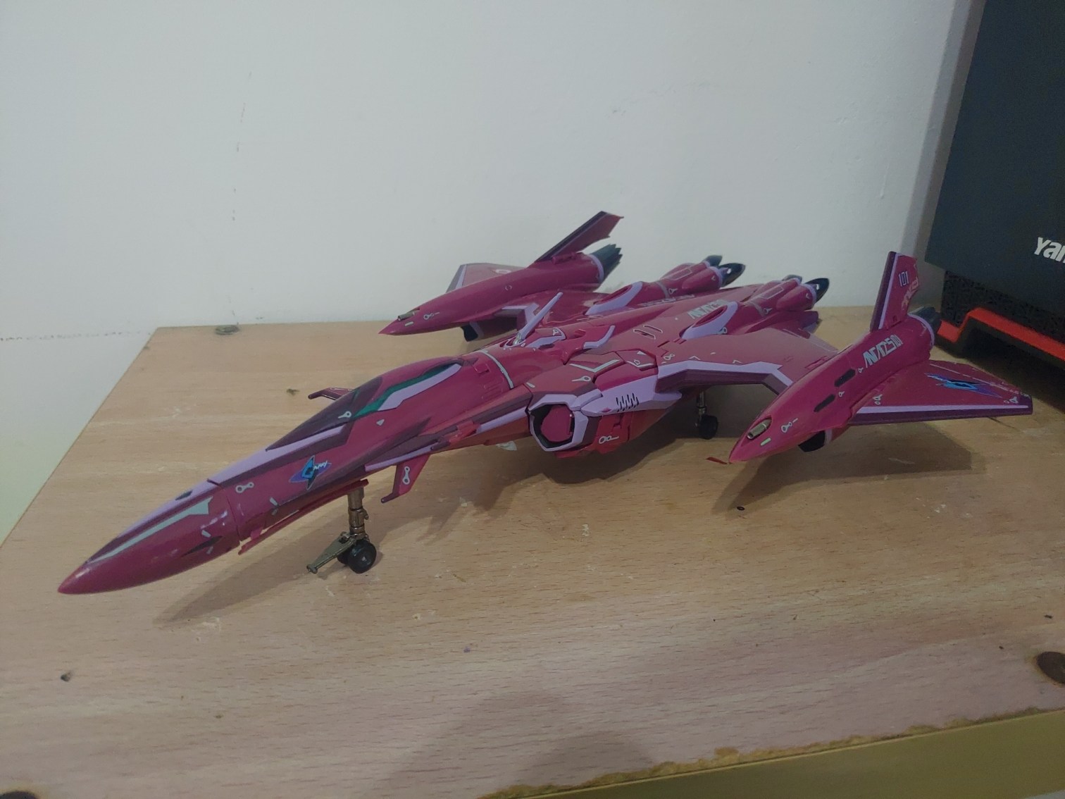 【開箱】樂淘代購 DX超合金 VF-27 更新版 - tako08050613的創作 - 巴哈姆特