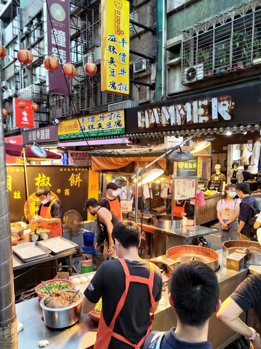 20220721台北饒河夜市 - houseeeast的創作 - 巴哈姆特