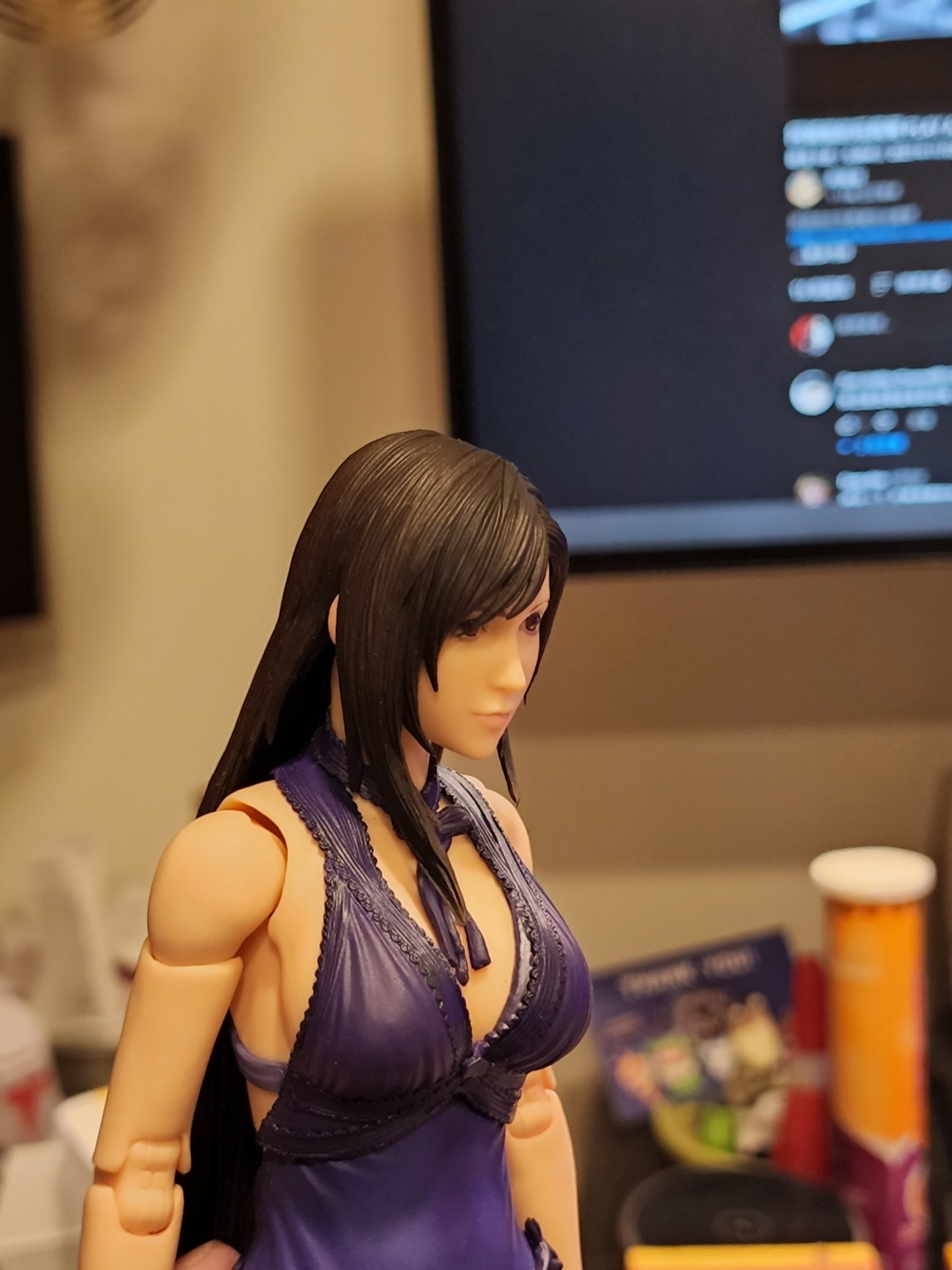 【心得】SE PLAY ARTS改 FF7 重製版 禮服蒂法臉沒崩！？ @綜合公仔玩具討論區 哈啦板 - 巴哈姆特