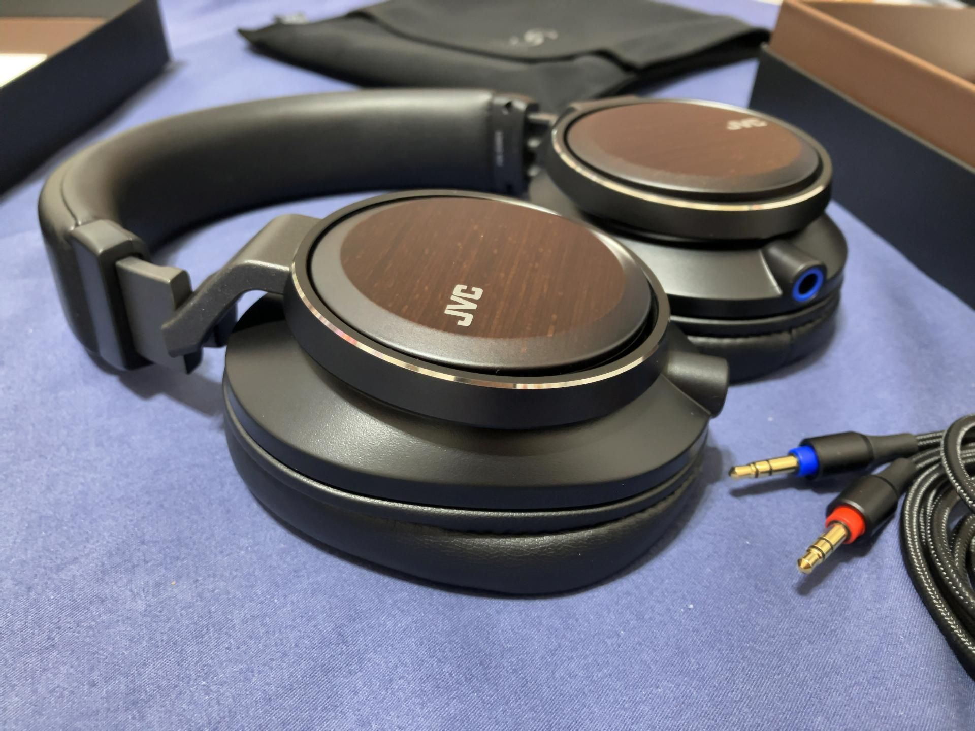 【心得】JVC HA-SW01開箱 @影音視聽討論區 哈啦板 - 巴哈姆特