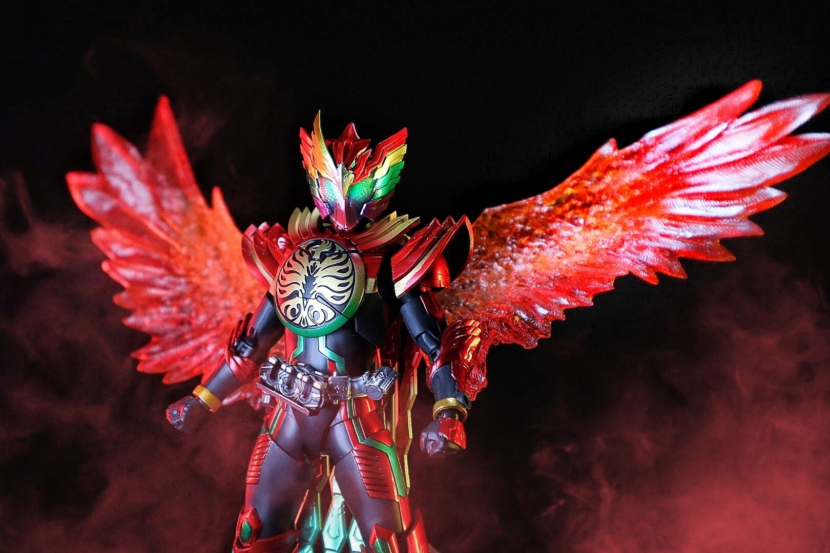 【心得】「簡單分享」S.H.Figuarts（真骨彫製法） 假面騎士OOO 鷹孔鷲聯組永恆形態 @綜合公仔玩具討論區 哈啦板 - 巴哈姆特