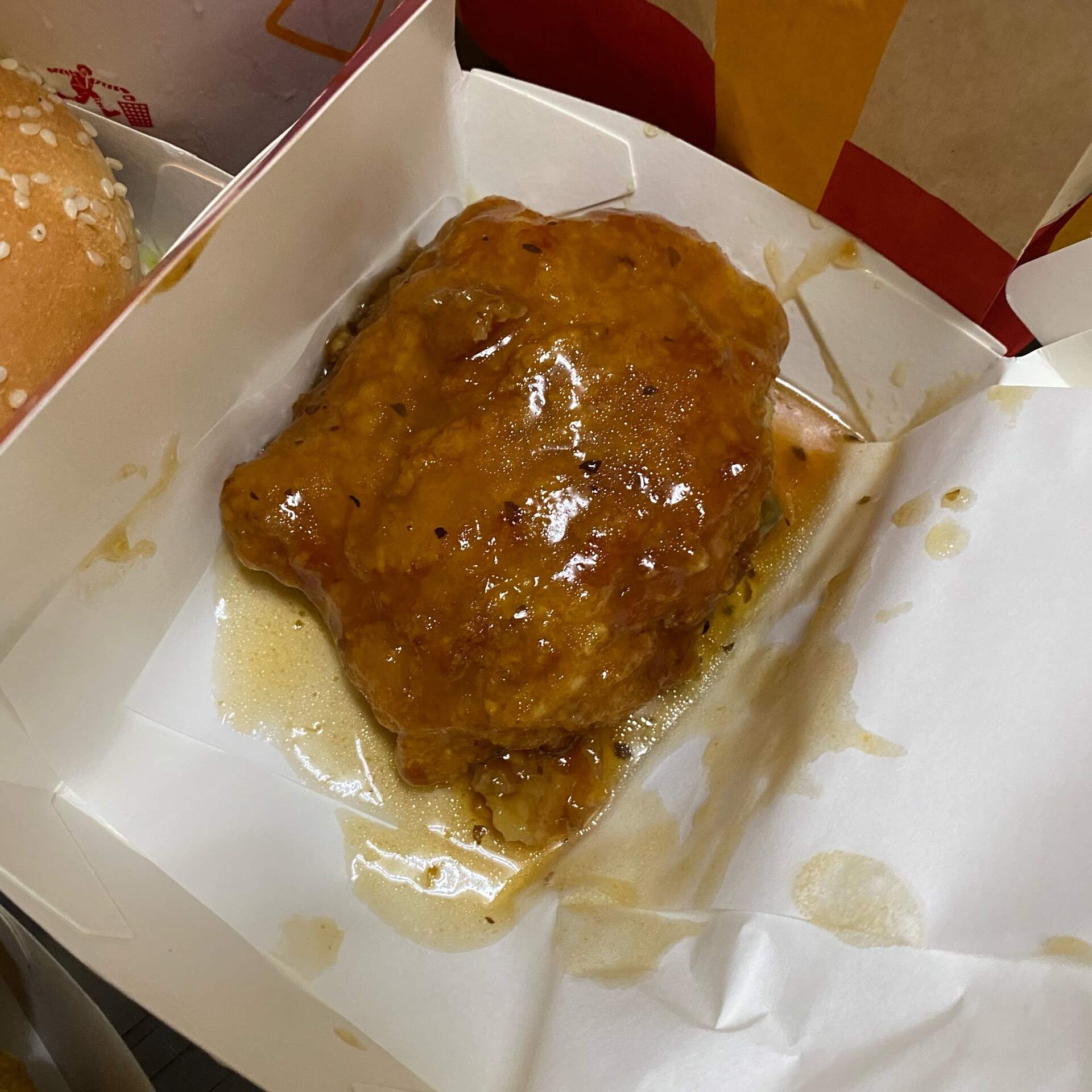 【閒聊】接近午夜的麥當勞 @場外休憩區 哈啦板 - 巴哈姆特
