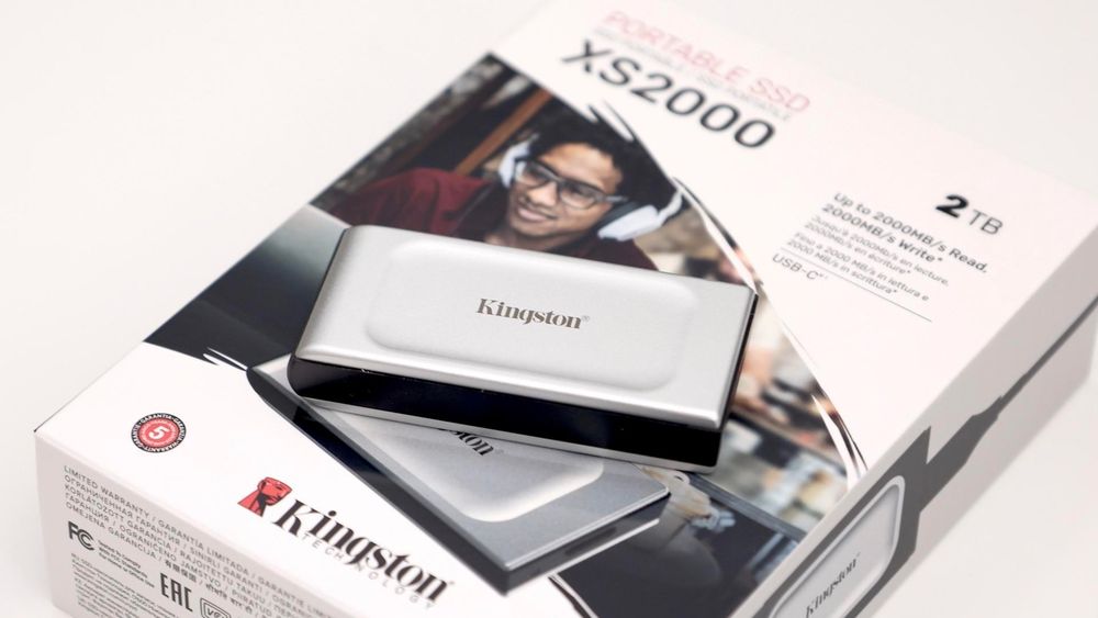 【心得】Kingston XS2000 極速 USB3.2 Gen2 x2 20Gbps 卻有極致小巧體積。有機會與 Thunderbolt ...