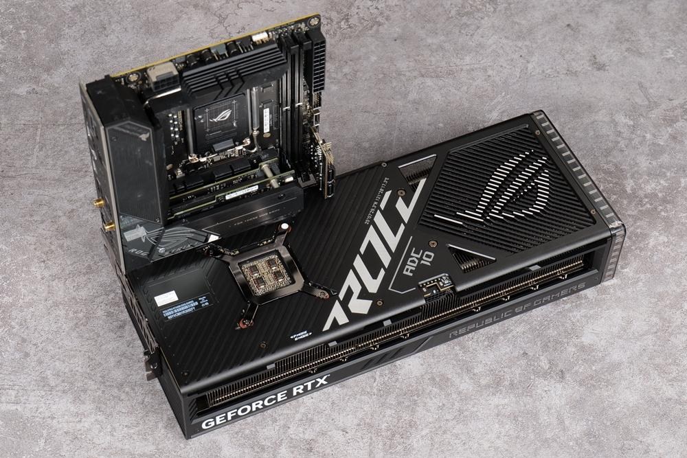 【問題】NVIDIA史上最強顯示卡4090現身 售價$56990元新台幣 @電腦應用綜合討論 哈啦板 - 巴哈姆特