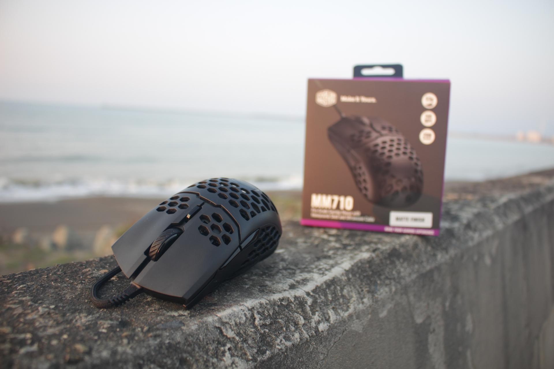 【心得】洞起來~~輕量化有線滑鼠 CoolerMaster MM710 不專業小白極簡開箱 @電腦應用綜合討論 哈啦板 - 巴哈姆特