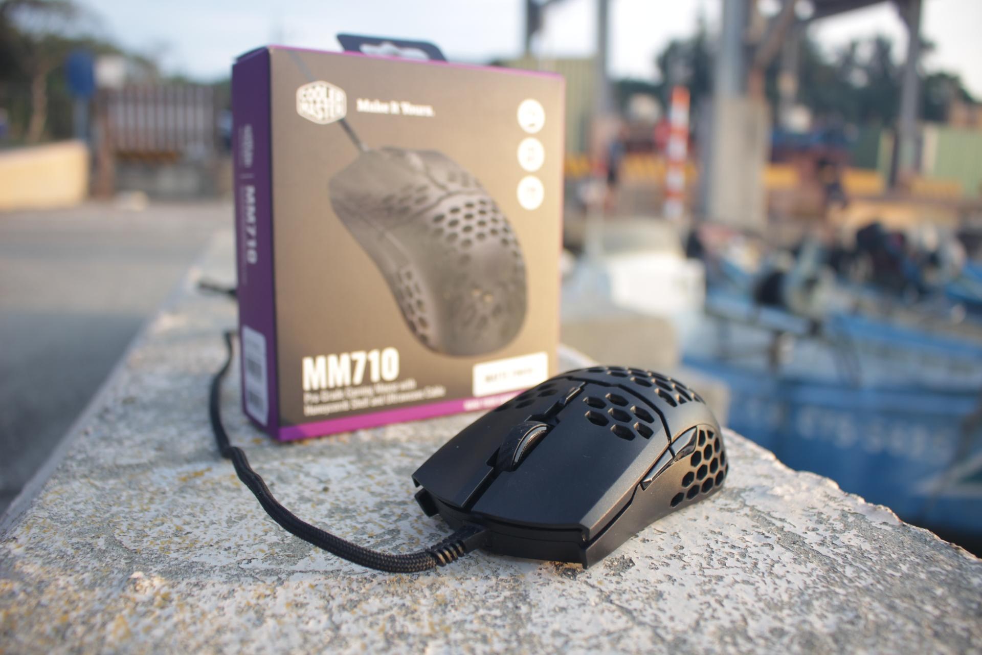 【心得】洞起來~~輕量化有線滑鼠 CoolerMaster MM710 不專業小白極簡開箱 @電腦應用綜合討論 哈啦板 - 巴哈姆特