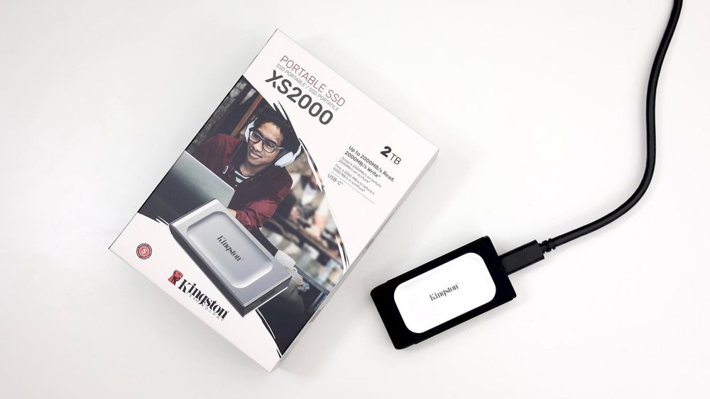 【心得】Kingston XS2000 極速 USB3.2 Gen2 x2 20Gbps 卻有極致小巧體積。有機會與 Thunderbolt ...