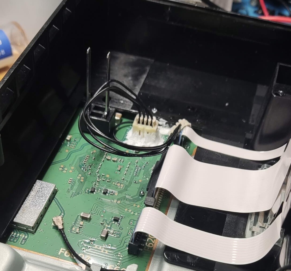 【問題】本想拆開PS4清潔一下⋯⋯結果悲劇了（已維修） @電視遊樂器綜合討論區 哈啦板 - 巴哈姆特