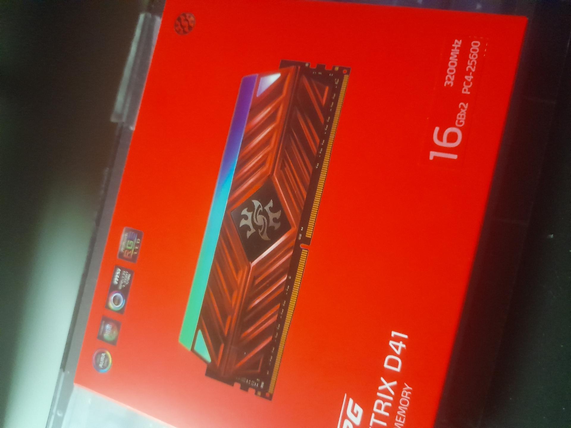 威剛D4-3200 D41 RGB/CL16(AX4U320016G16A-DR41) - c44660011的創作 - 巴哈姆特