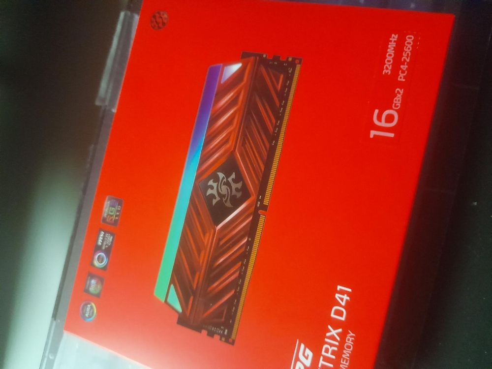 威剛D4-3200 D41 RGB/CL16(AX4U320016G16A-DR41) - c44660011的創作 - 巴哈姆特