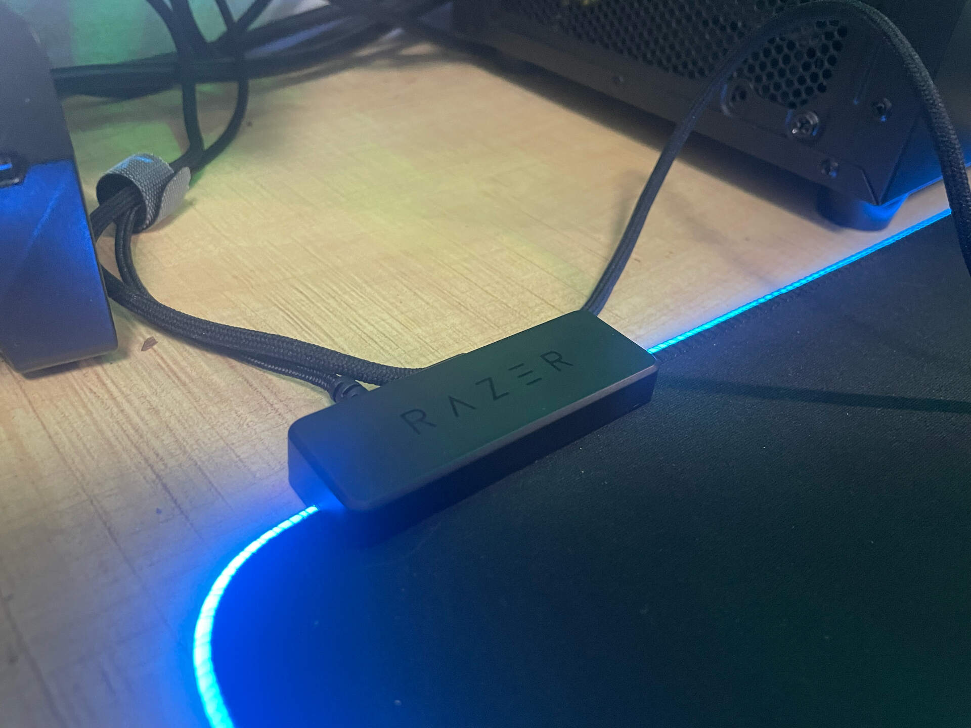 【心得】RAZER 周邊使用心得（滑鼠、鍵盤、耳機、滑鼠墊） @電腦應用綜合討論 哈啦板 - 巴哈姆特