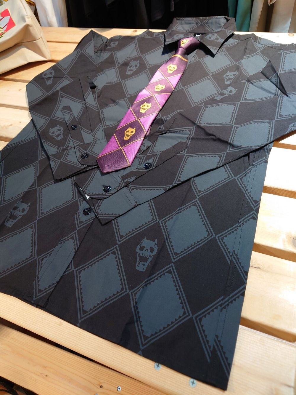 【情報】xrage x JOJO 聯名服飾 @JOJO的奇妙冒險系列及荒木飛呂彥相關作品討論 哈啦板 - 巴哈姆特