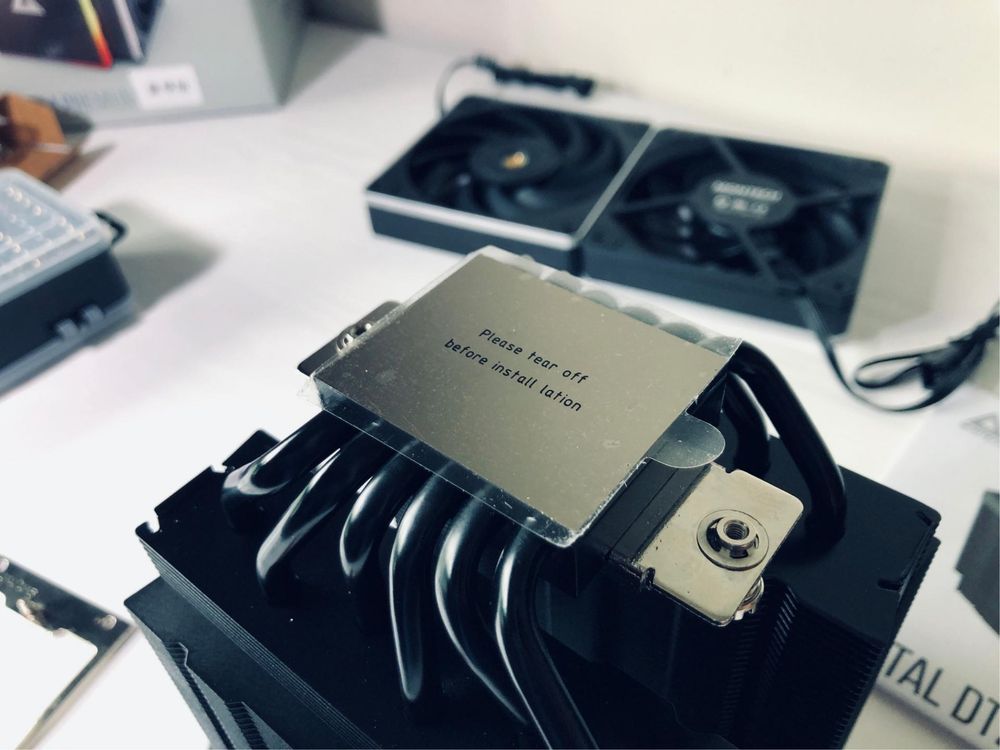 【心得】Montech 君主科技 Metal DT24 Premium 豪華版 / base 入門版 開箱 @電腦應用綜合討論 哈啦板 - 巴哈姆特