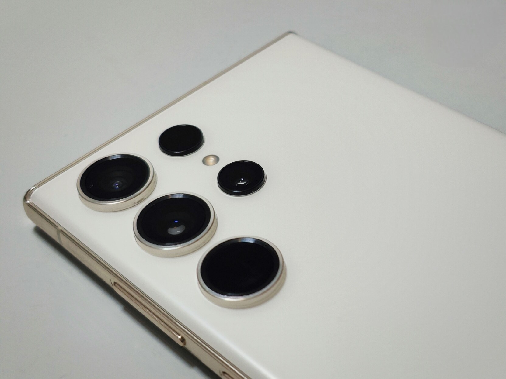 【心得】三星S23U最「火」開箱 @智慧型手機 哈啦板 - 巴哈姆特