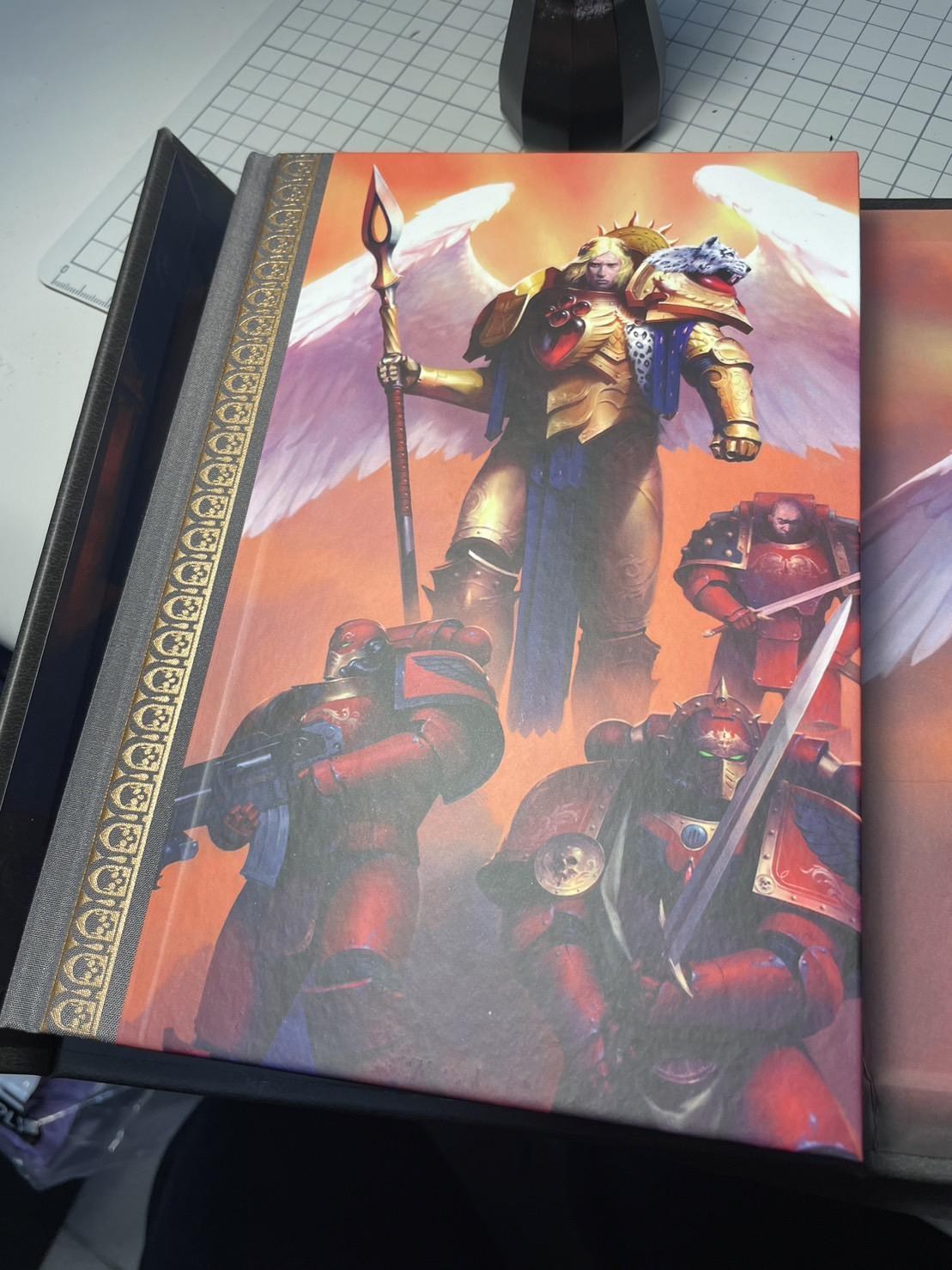 【閒聊】【限量小說開箱】Sanguinius: The Great Angel 限定版 @戰鎚：40K 系列（Warhammer:40000 ...