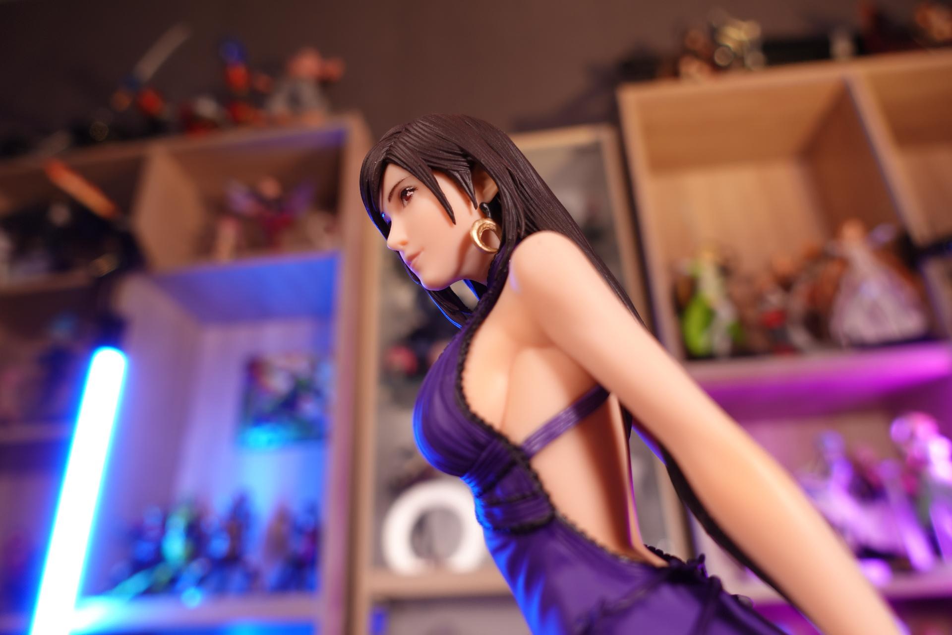 【簡易開箱】SE 太空戰士7 FF7 蒂法 禮服 PVC完成品 - kyo0023的創作 - 巴哈姆特