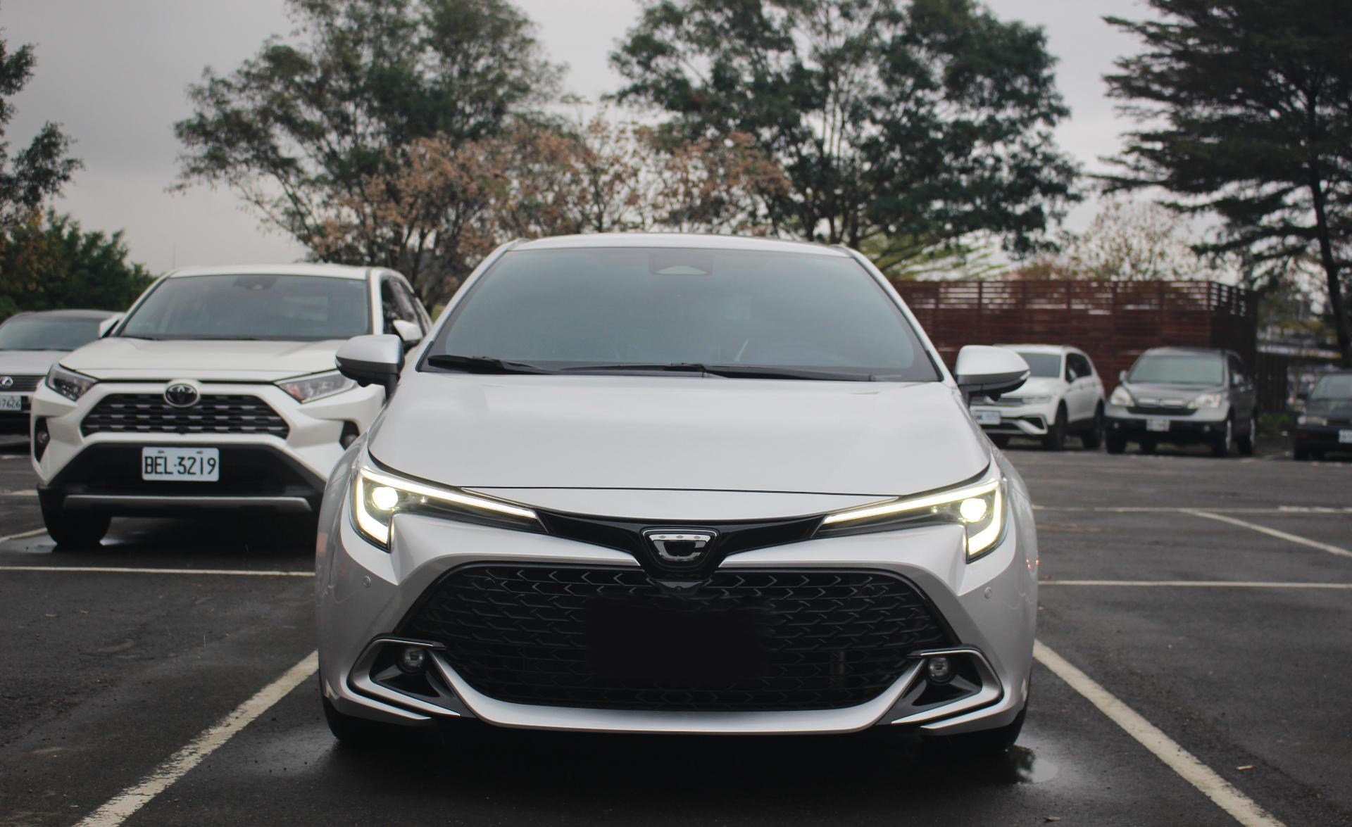 【心得】才不是Yaris 勒!:TOYOTA Corolla Sport 2023 小開箱小體驗 @汽機車討論 哈啦板 - 巴哈姆特