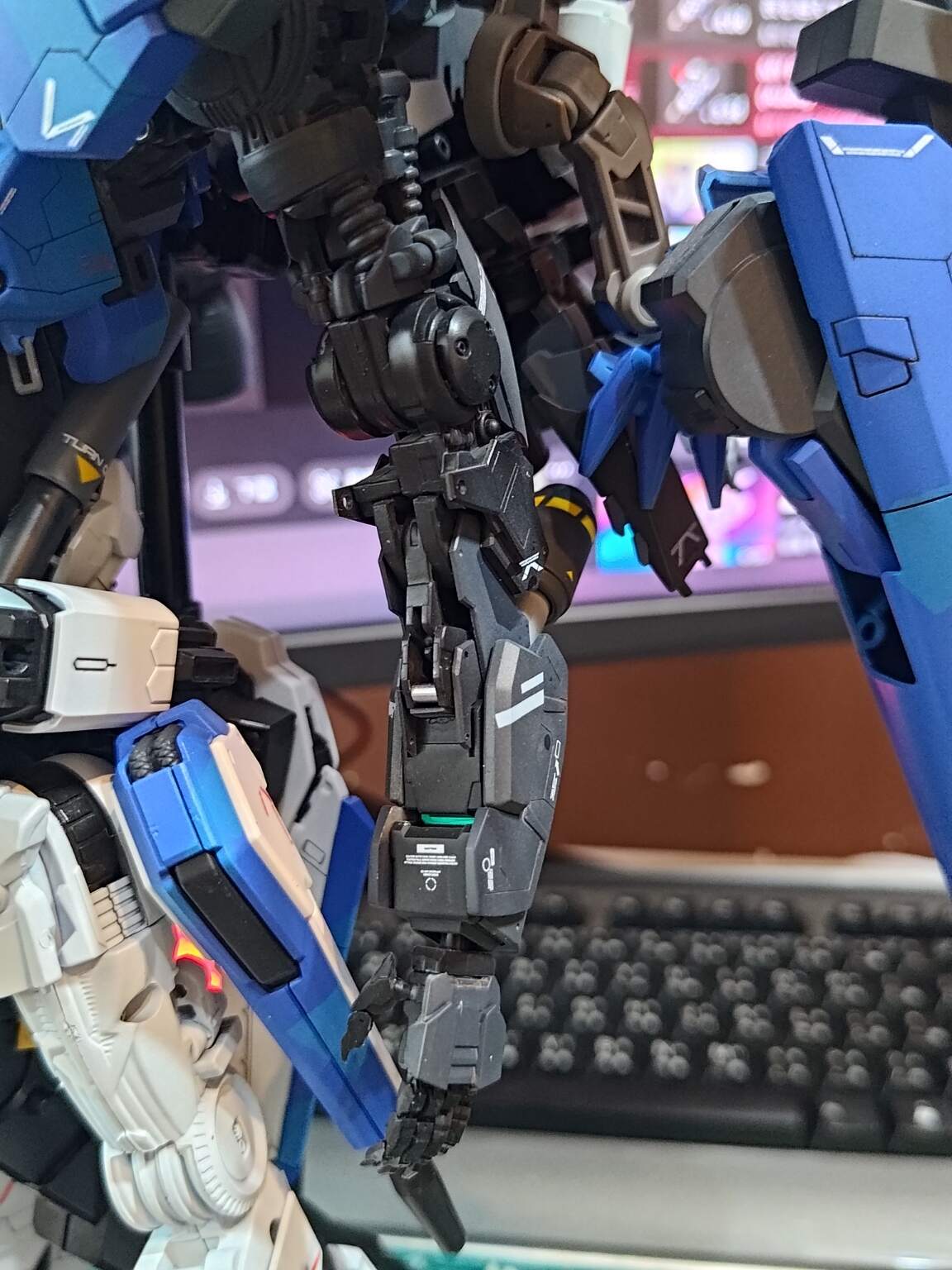 【作品分享】MG Ex-s 1.5.1 @模型技術與資訊 精華區 - 巴哈姆特