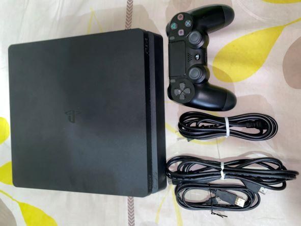 【出售】PS4 slim 主機 1TB CHU-2017B @ACG二手交易板 哈啦板 - 巴哈姆特