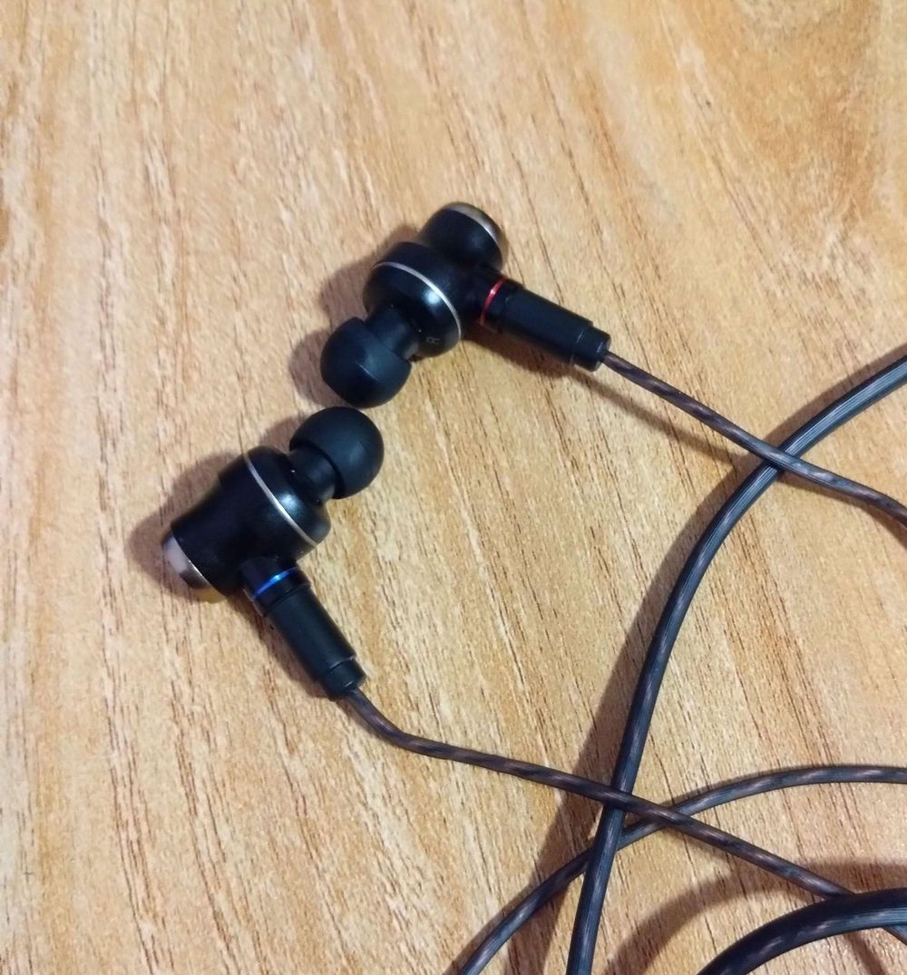 【心得】JVC HA-FW1800 心得 @影音視聽討論區 哈啦板 - 巴哈姆特