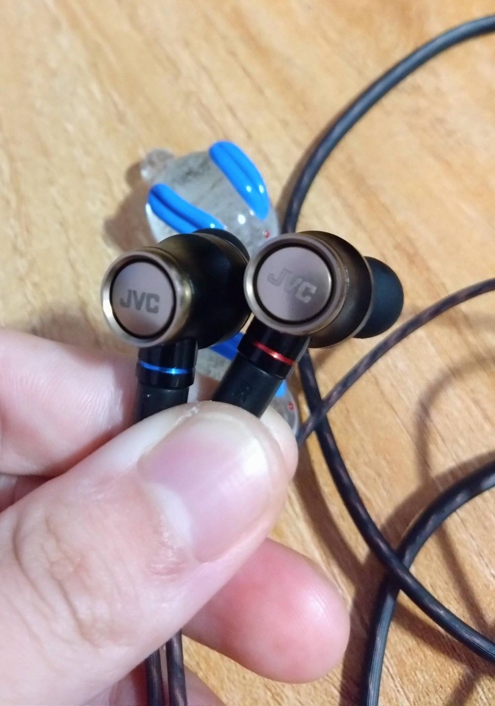 【心得】JVC HA-FW1800 心得 @影音視聽討論區 哈啦板 - 巴哈姆特