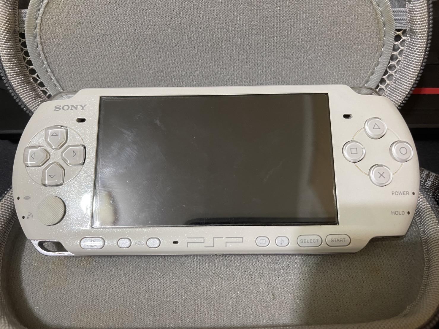 【出售】PSP3007珍珠白二手機 @ACG二手交易板 哈啦板 - 巴哈姆特