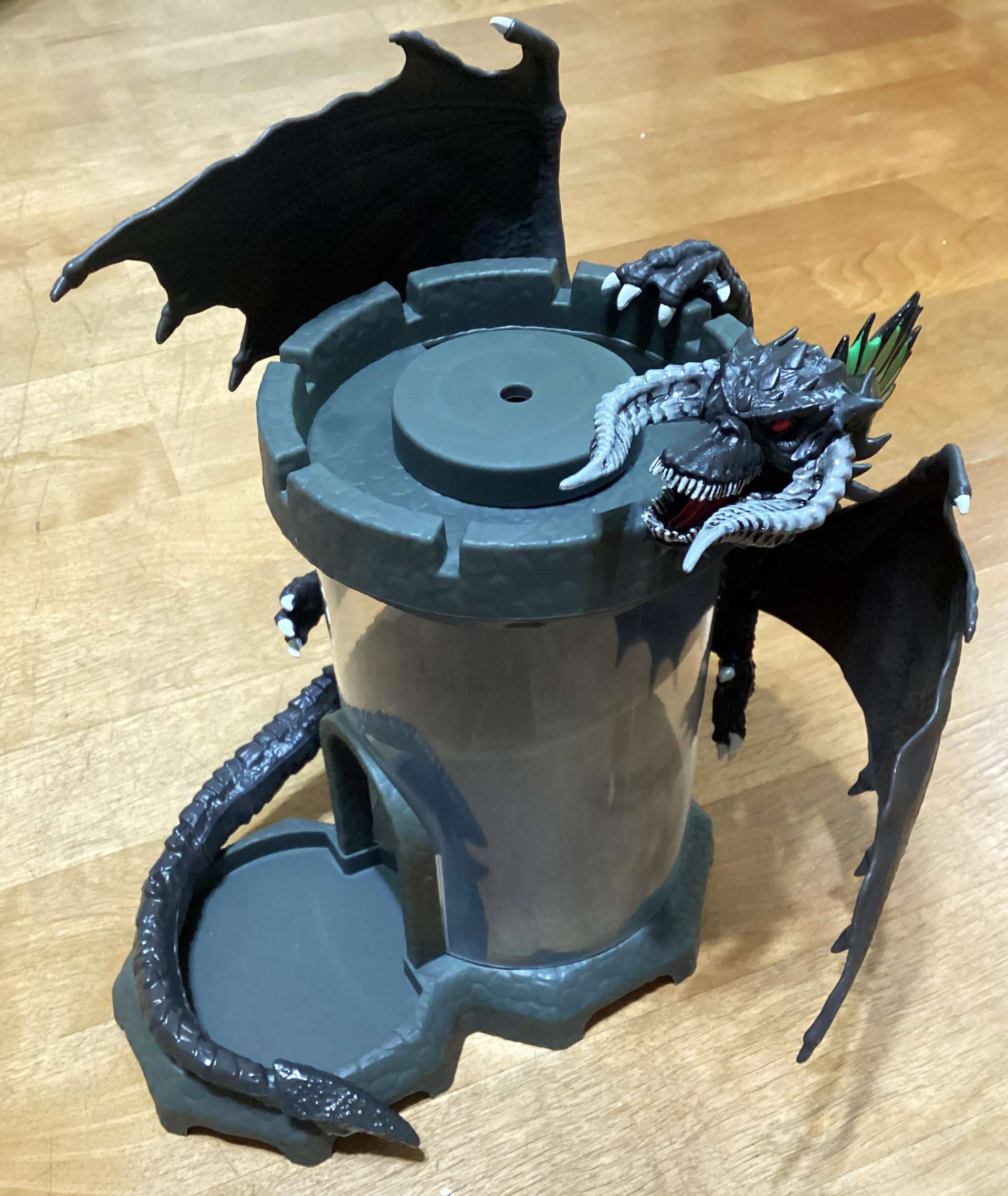 「龍與地下城：盜賊榮耀」黑龍造型杯 - xxx4607的創作 - 巴哈姆特