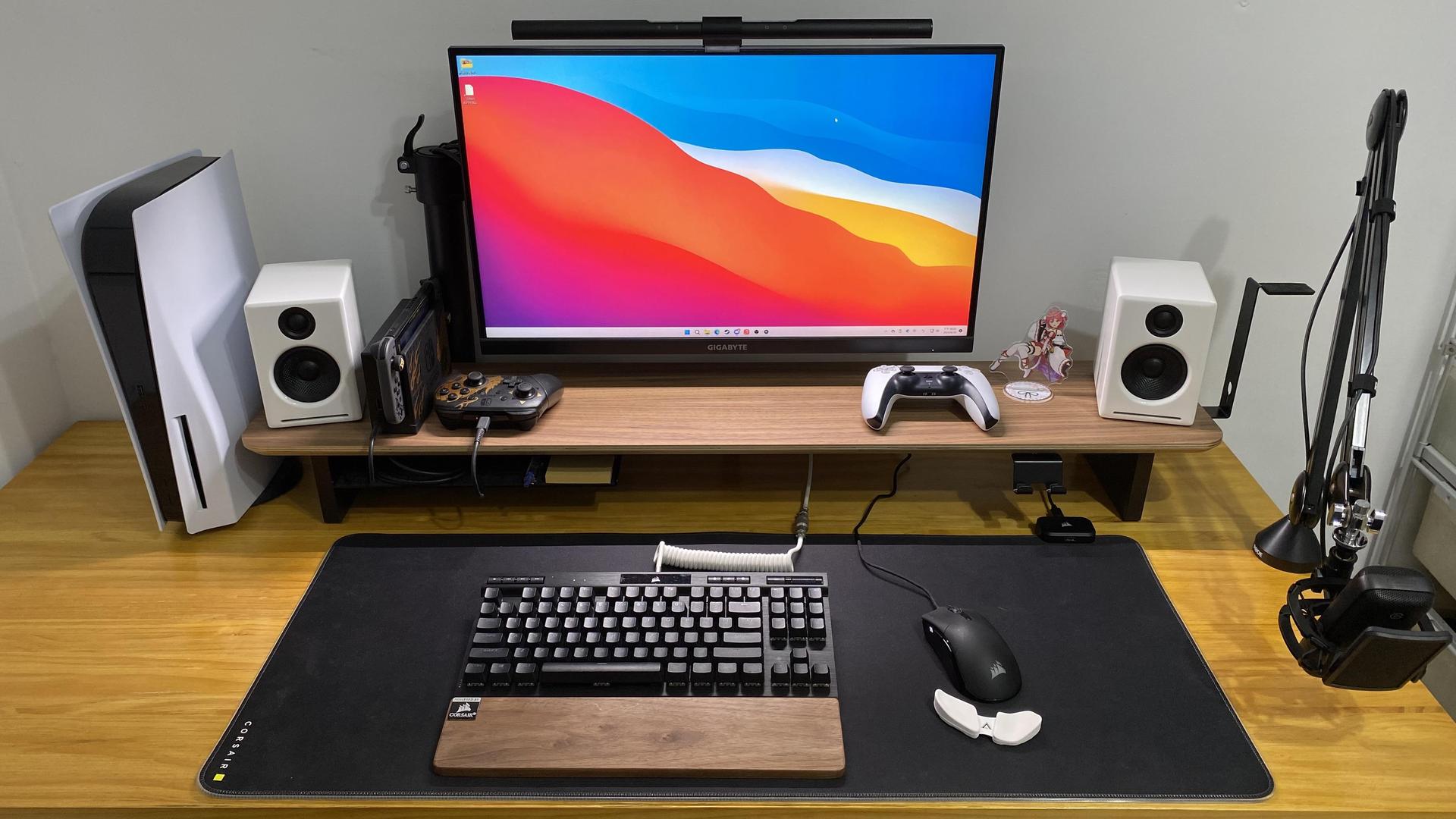 心得】德國工藝、極簡 Desk Setup BALOLO 螢幕增高架 - coserxia的創作 - 巴哈姆特