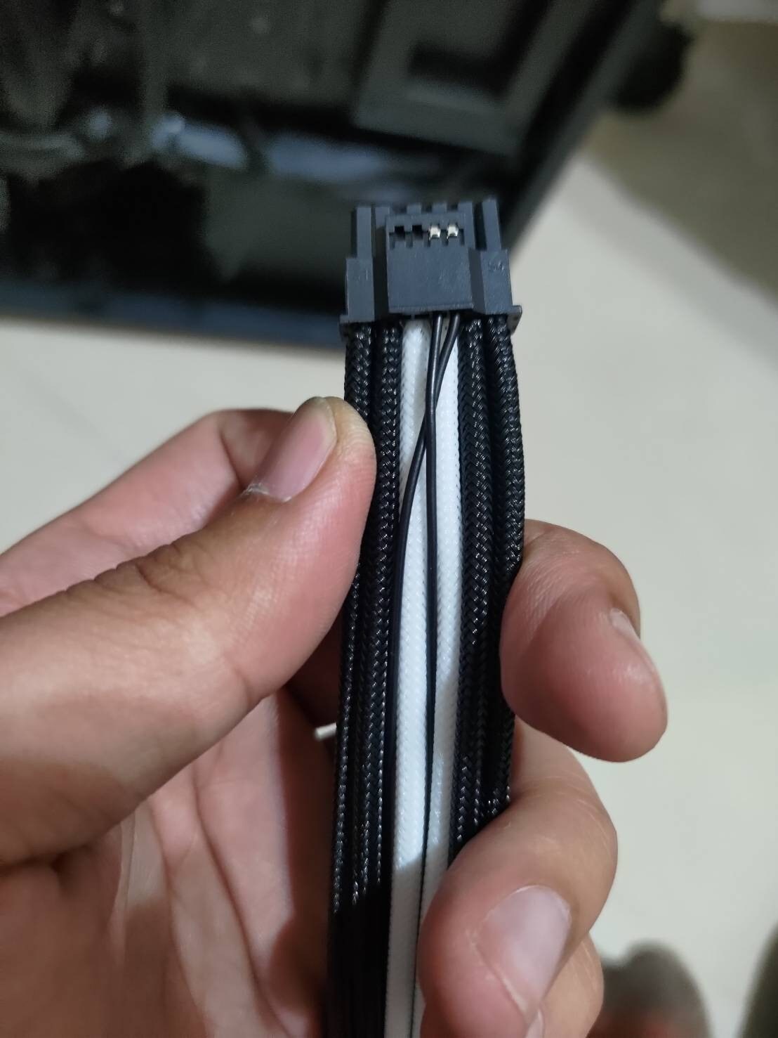 【問題】剛到的cablemod 12vhpwr線問題請教 @電腦應用綜合討論 哈啦板 - 巴哈姆特