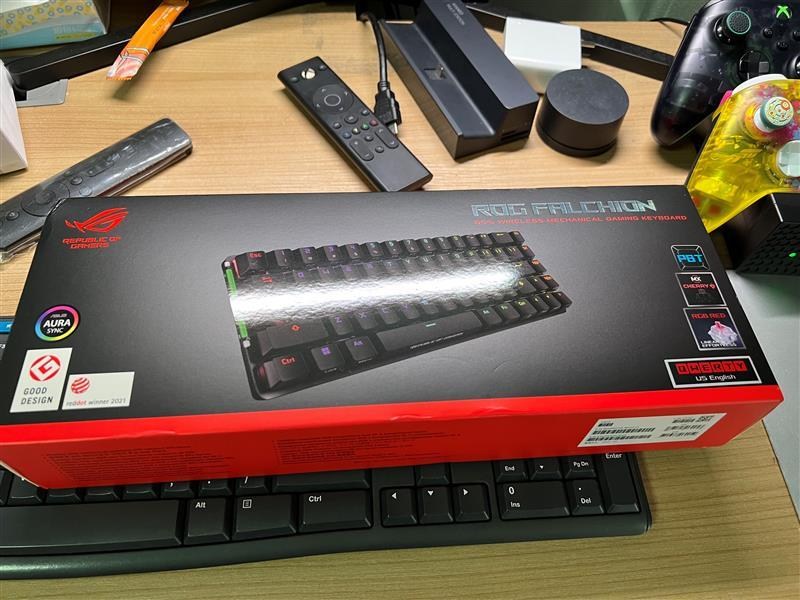 【閒聊】ROG Falchion鍵盤 無線版白色簡易開箱 @電腦應用綜合討論 哈啦板 - 巴哈姆特