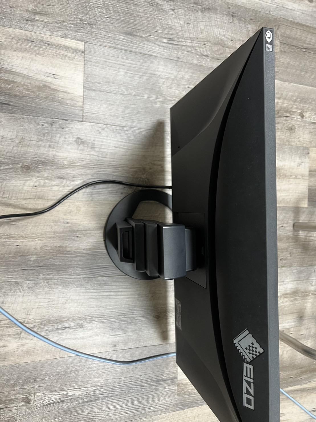 【出售】近全新 Eizo EV2760 27吋螢幕 (公司貨, 購入兩週,保固五年) @ACG二手交易板 哈啦板 - 巴哈姆特