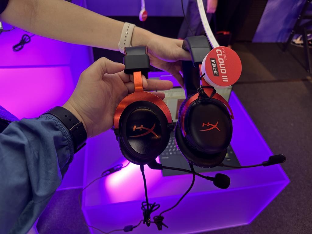 【情報】HyperX 發表 Cloud III (本週快閃店特輯) @電腦應用綜合討論 哈啦板 - 巴哈姆特