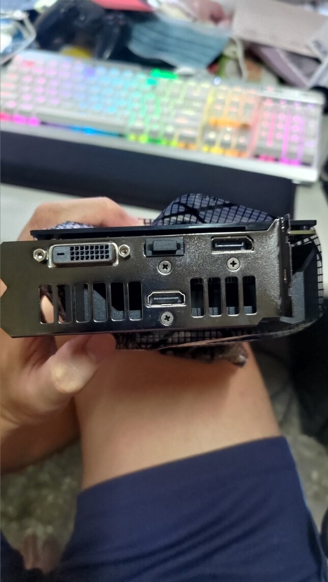 【其他】【出售】華碩 ASUS 2060 6GB 顯示卡 @ACG二手交易板 哈啦板 - 巴哈姆特