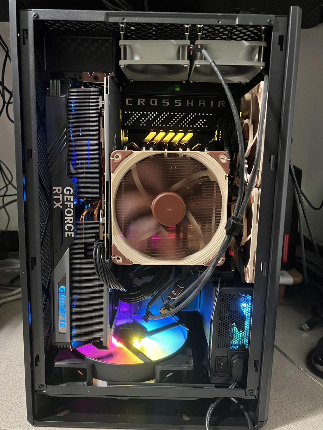 【心得】銀欣SilverStone ALTA G1M 垂直風道MATX機殼 @電腦應用綜合討論 哈啦板 - 巴哈姆特