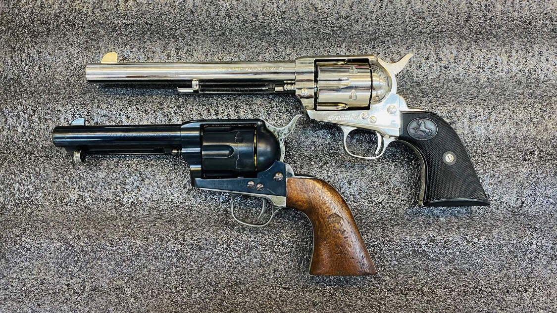 【閒聊1代&2代樣式 colt single action army 45 (saa) Hudson發火模型&tanaka氣槍 @野戰 (生存) 遊戲 哈啦板 - 巴哈姆特