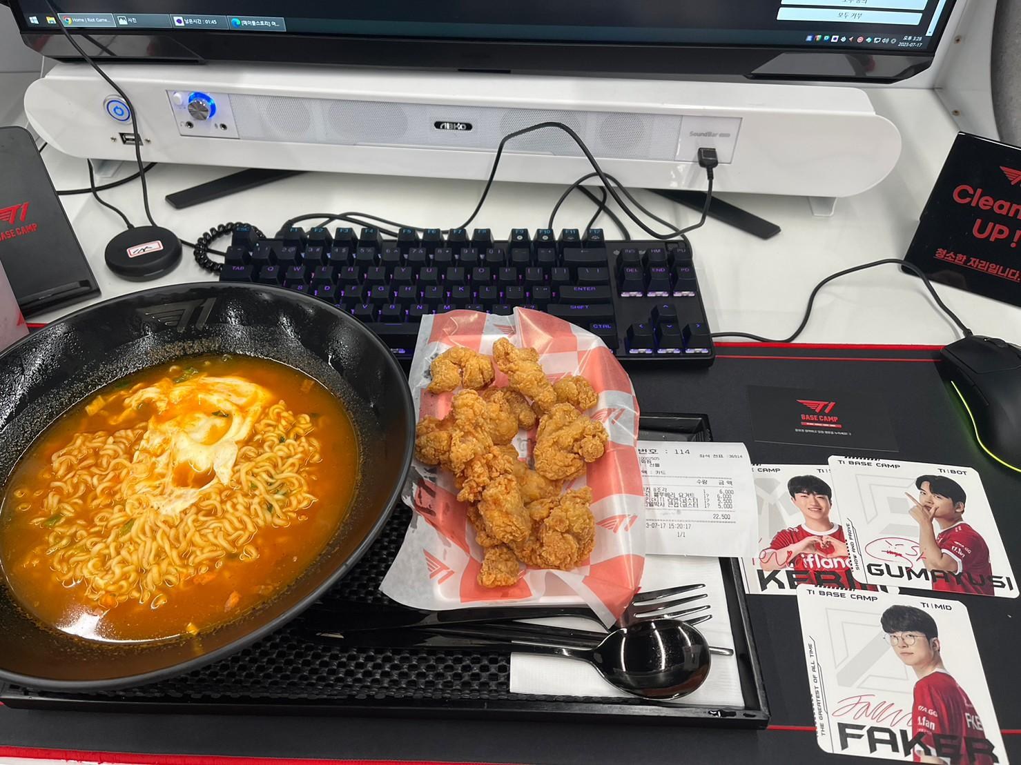 如夢一般的追星之旅+LCK線下觀賽♡ - easonxie的創作 - 巴哈姆特