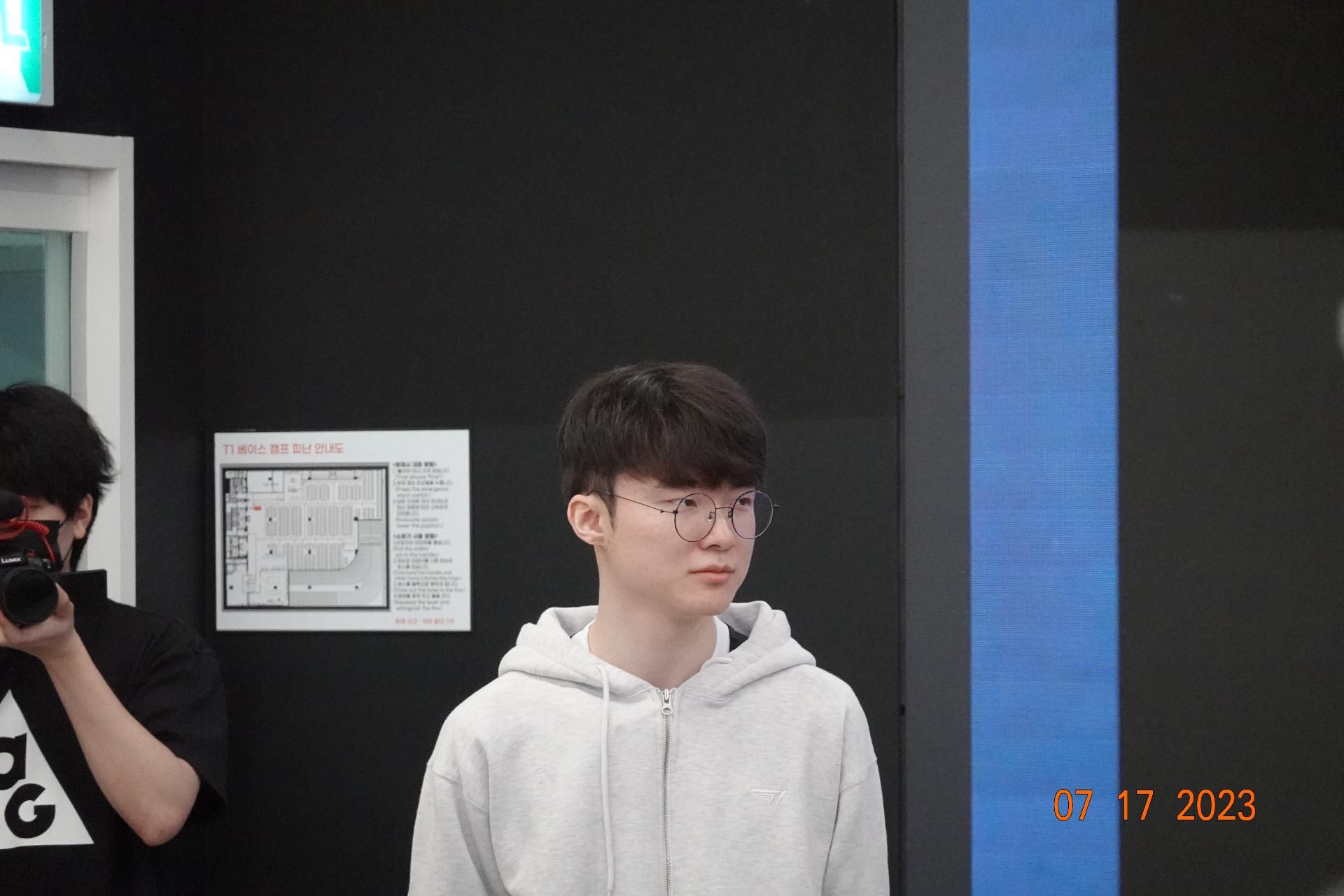 如夢一般的追星之旅+LCK線下觀賽♡ - easonxie的創作 - 巴哈姆特