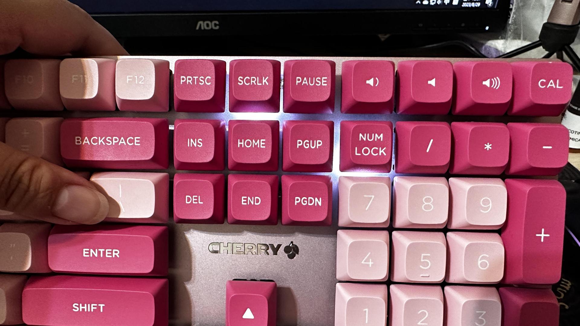 【心得】Cherry KC200 MX ERGO軸 初體驗 @電腦應用綜合討論 哈啦板 - 巴哈姆特