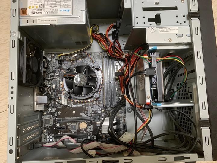 【出售】ASUS MD800 i7-7700主機含asus vs229nr螢幕含防刮玻璃 30組 @ACG二手交易板 哈啦板 - 巴哈姆特