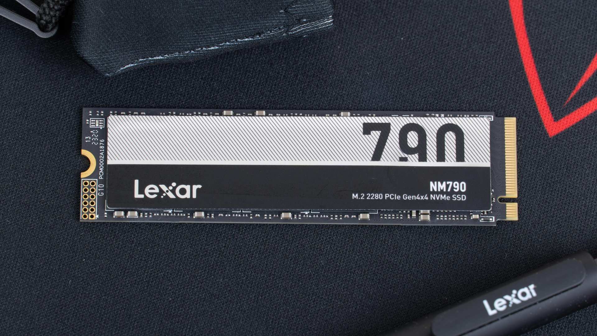 【心得】「開箱」Lexar NM790 4TB - 誰說便宜不能有速度？低價 PCI-E Gen4 遊戲碟 @電腦應用綜合討論 哈啦板 - 巴哈姆特