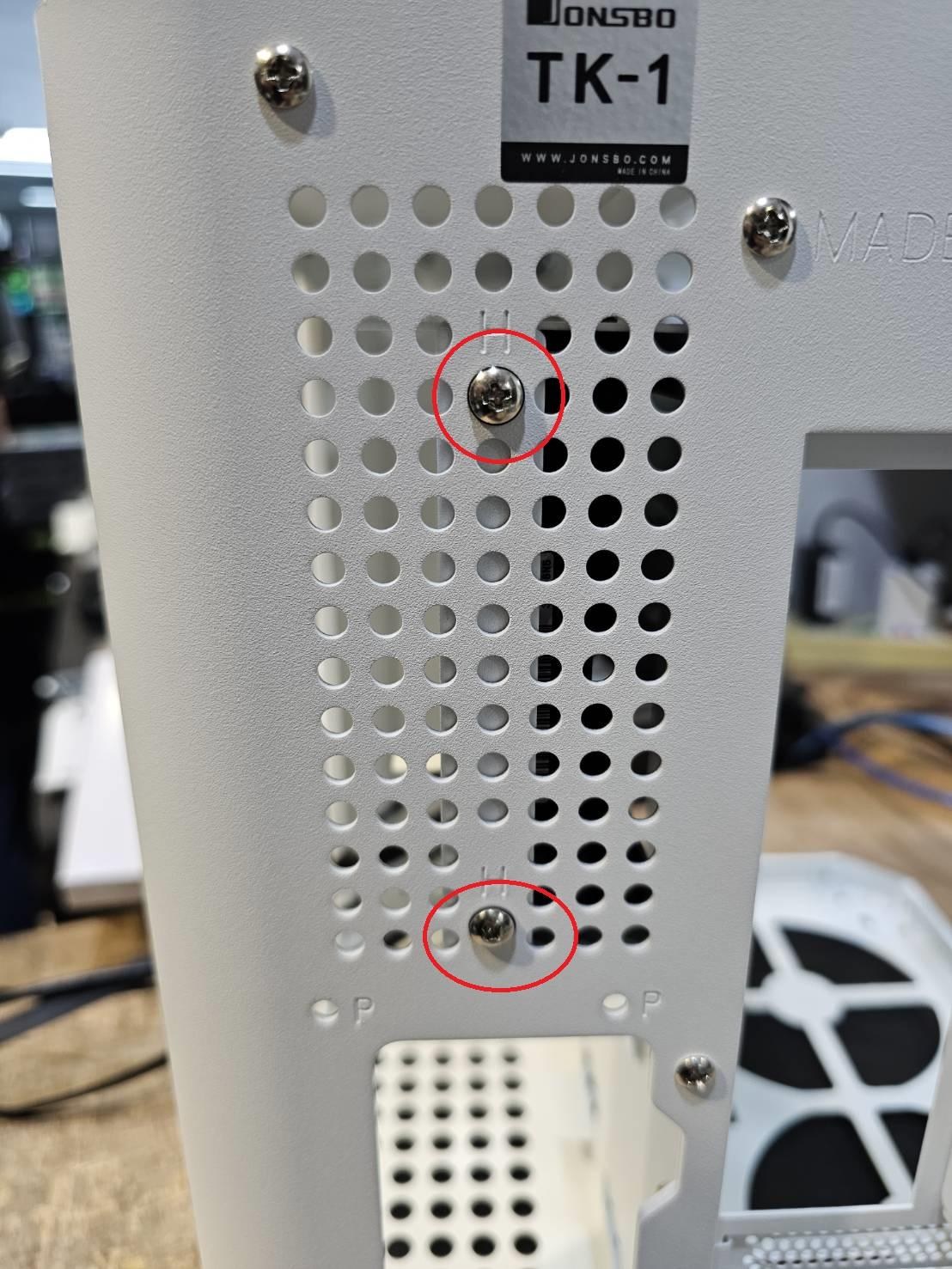 【心得】喬思伯TK-1星艦艙 海景房機殼 + 喬思伯TG-240 ARGB水冷 簡易開箱 @電腦應用綜合討論 哈啦板 - 巴哈姆特