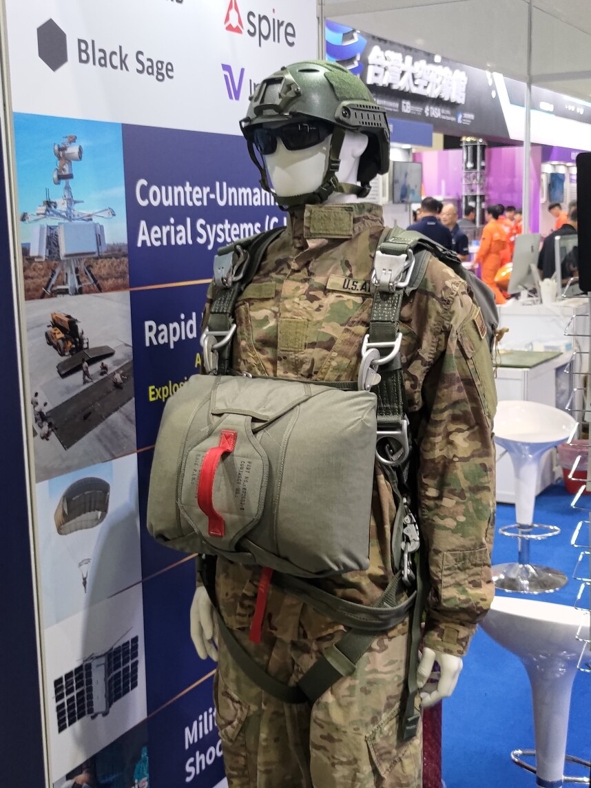 RE:【情報】疑似 XT-112 曝光 @軍事策略 哈啦板 - 巴哈姆特