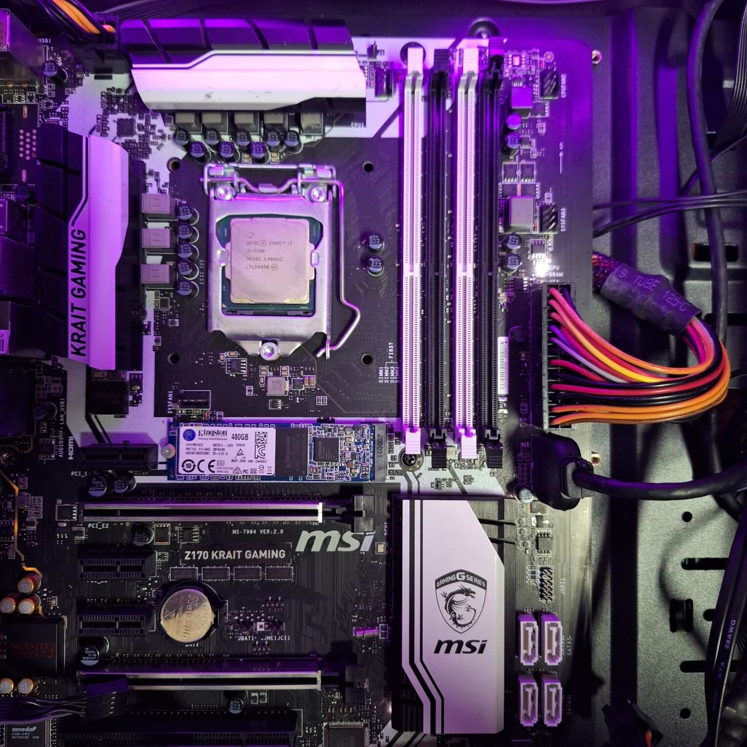 【問題】msi Debug LED Cpu白燈 恆亮 @電腦應用綜合討論 哈啦板 - 巴哈姆特