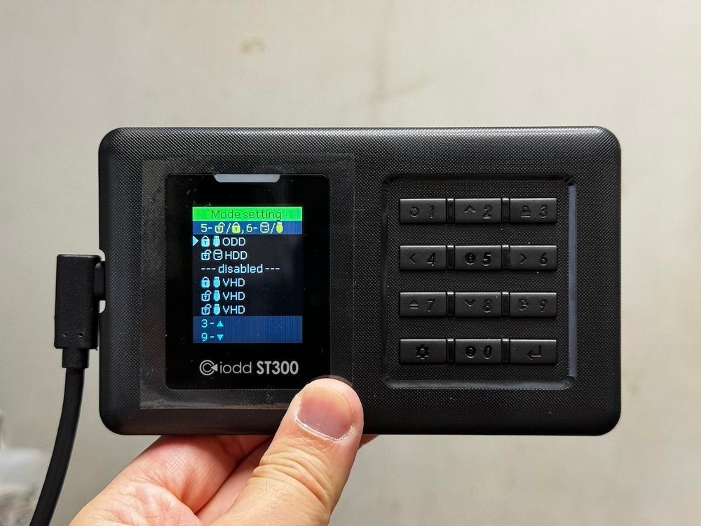 【心得】工具人之工具箱，iodd ST300 外置硬碟盒（帶ISO/VHD模擬器） @電腦應用綜合討論 哈啦板 - 巴哈姆特