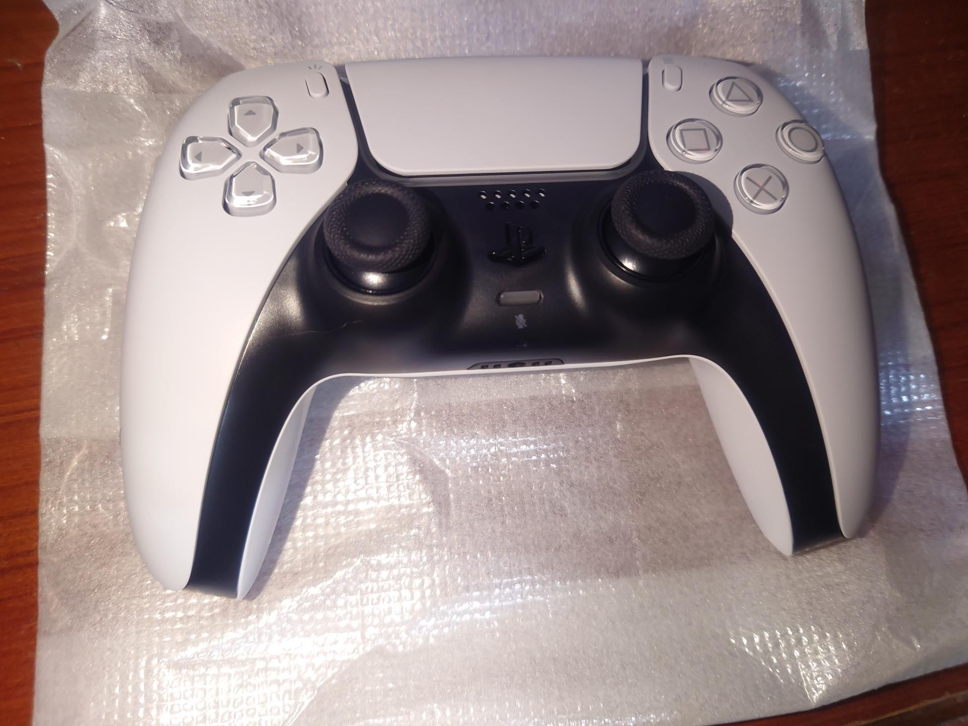 次世代家用主機 PS5 1218A型開箱 !! (內含詳細開箱介紹與購買遊戲心得 - tu88694的創作 - 巴哈姆特