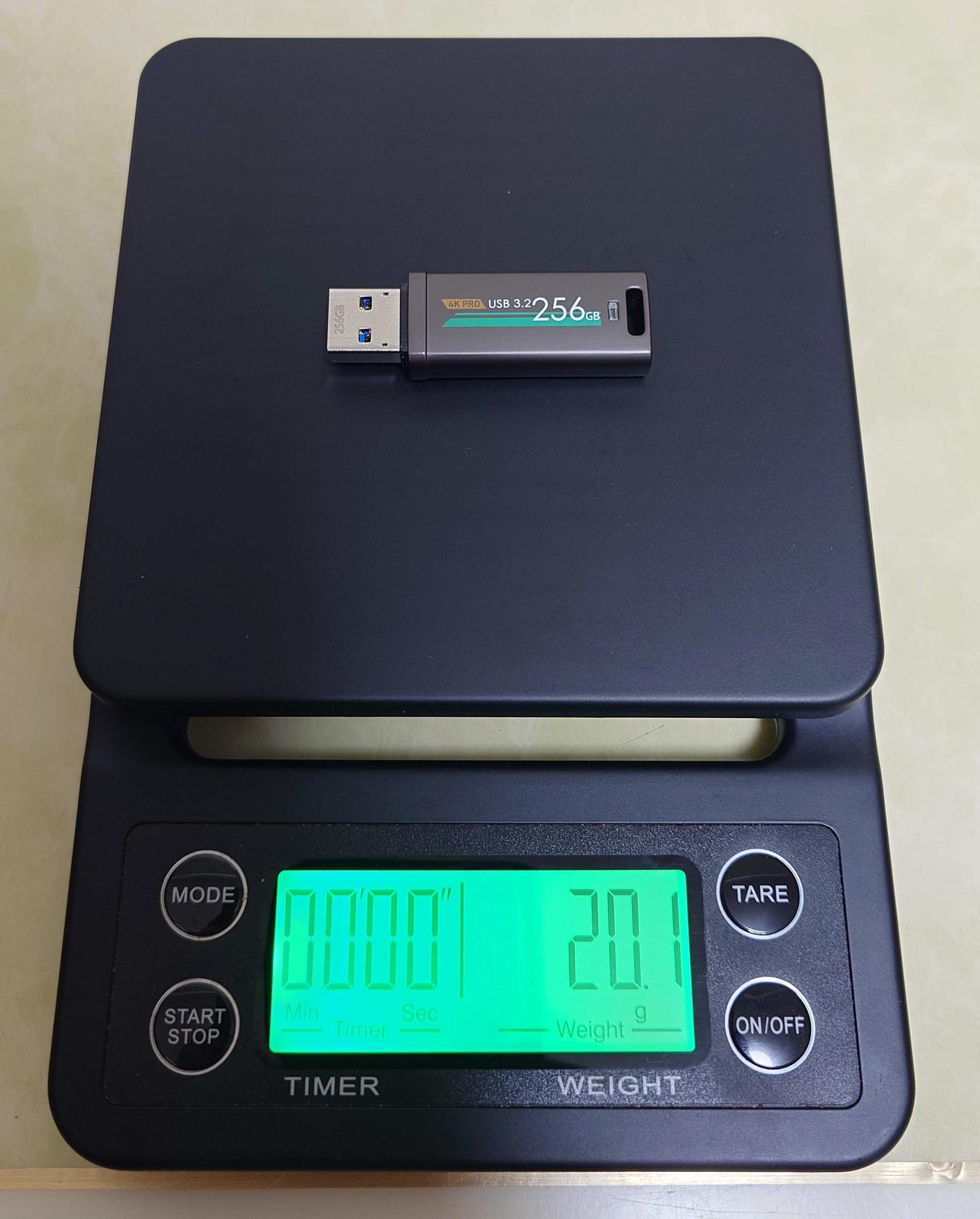 【心得】TCELL USB3.2 Gen2 4K PRO 256GB鋅合金隨身碟 不專業開箱 @電腦應用綜合討論 哈啦板 - 巴哈姆特