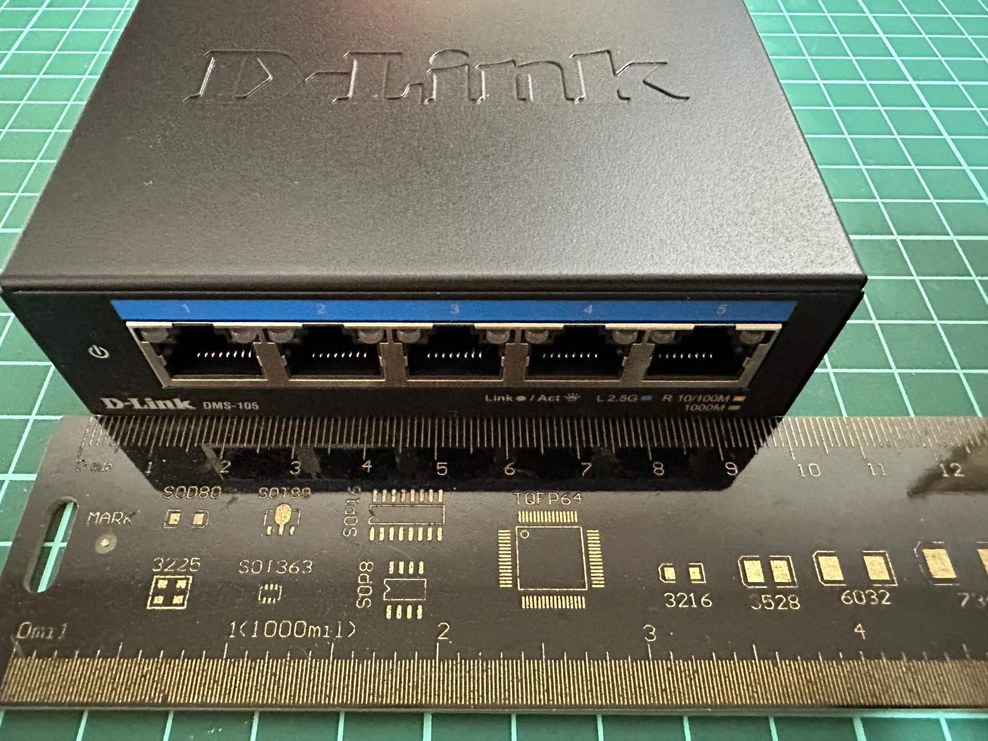 【心得】D-LINK DMS-105 簡單開箱 @電腦應用綜合討論 哈啦板 - 巴哈姆特